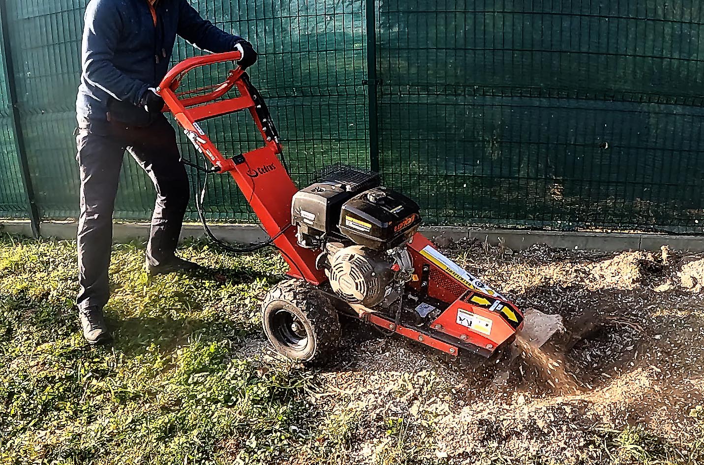 FREZARKA DO PNI CEDRUS FR01 - Pan Rębak Wynajem Rozdrabniaczy do gałęzi ...